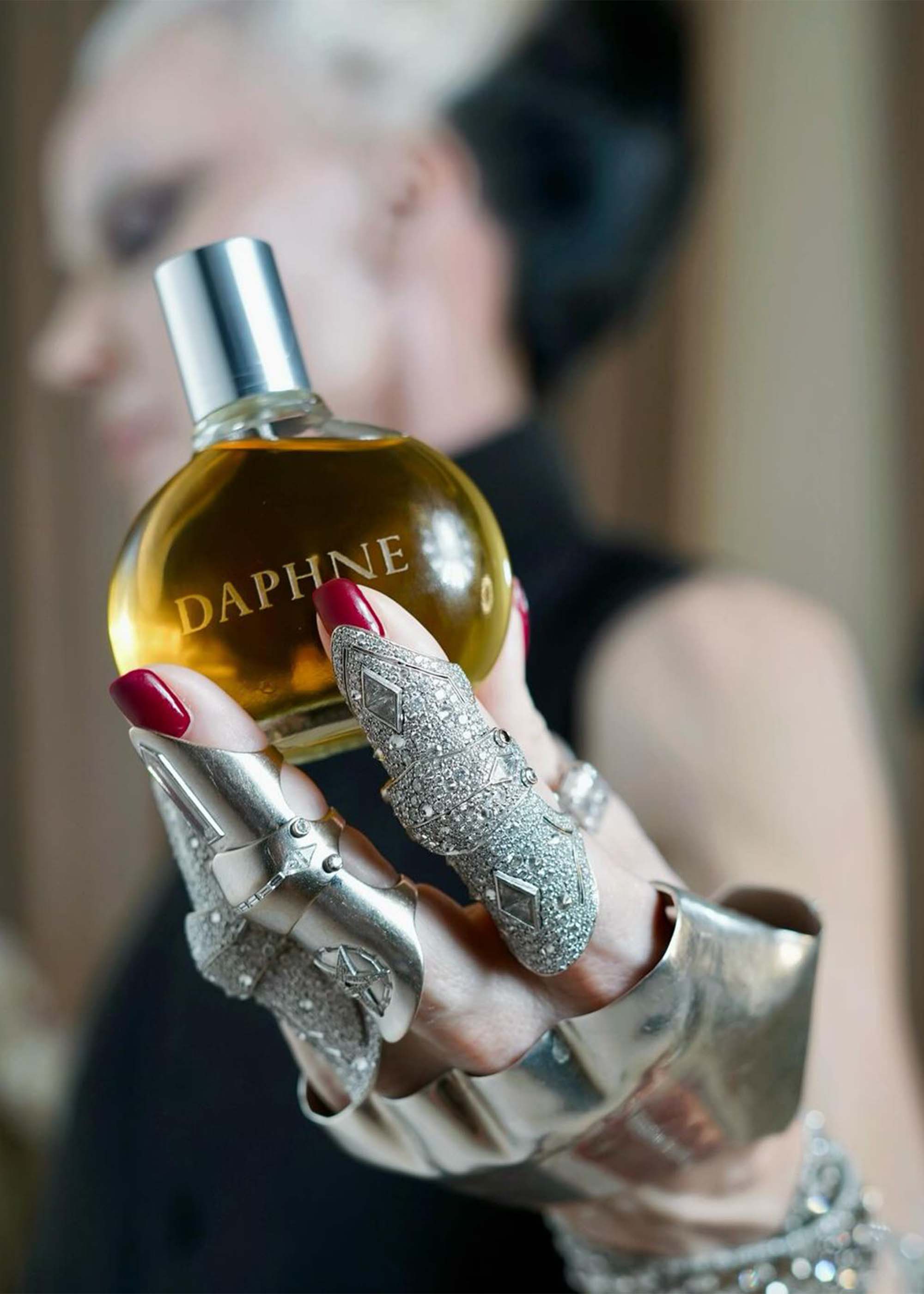 Comme des Garçons Parfum — Daphne | A Common Purpose